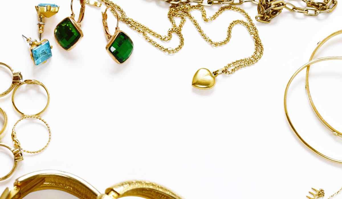 What Is 585 Gold Mean? Everything You Need To Know – Jewelnery