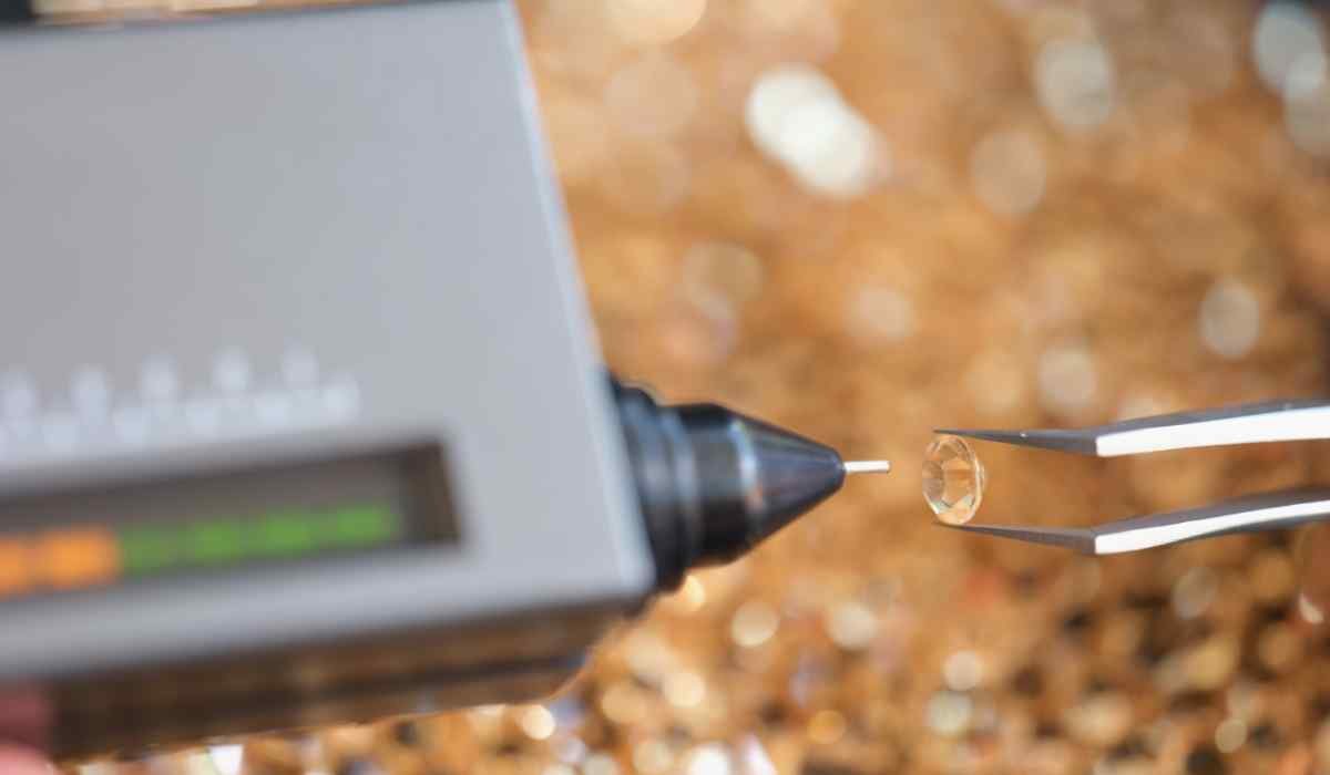 12 Ways To Find A Diamond Is Real – Jewelnery